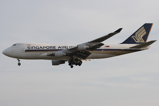 Singapore Airlines Flight Tracker (SQ / SIA) - Plane Finder