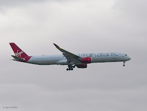 VS302 Live Flight Tracker