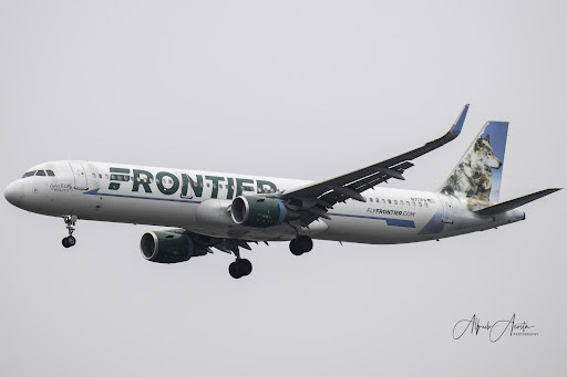 Frontier Airlines Flight Tracker (F9 / FFT) | Plane Finder
